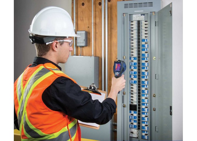 REED R2050 Thermal Imaging Camera, 6,400 Pixels (80 x 80)